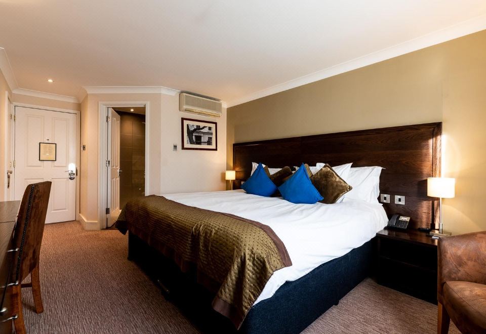 Rose and Crown Hotel, Wimbledon - Best Rates & Exclusive Deals 2026 ...