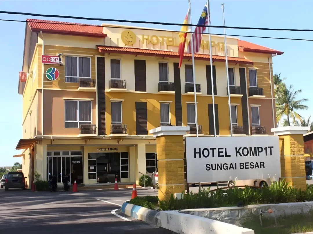 Hotel Komp1t - Sabak Bernam