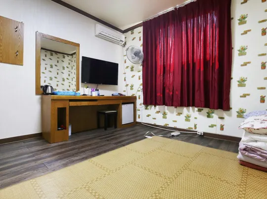 Nonsan Hwangje Motel - 논산시