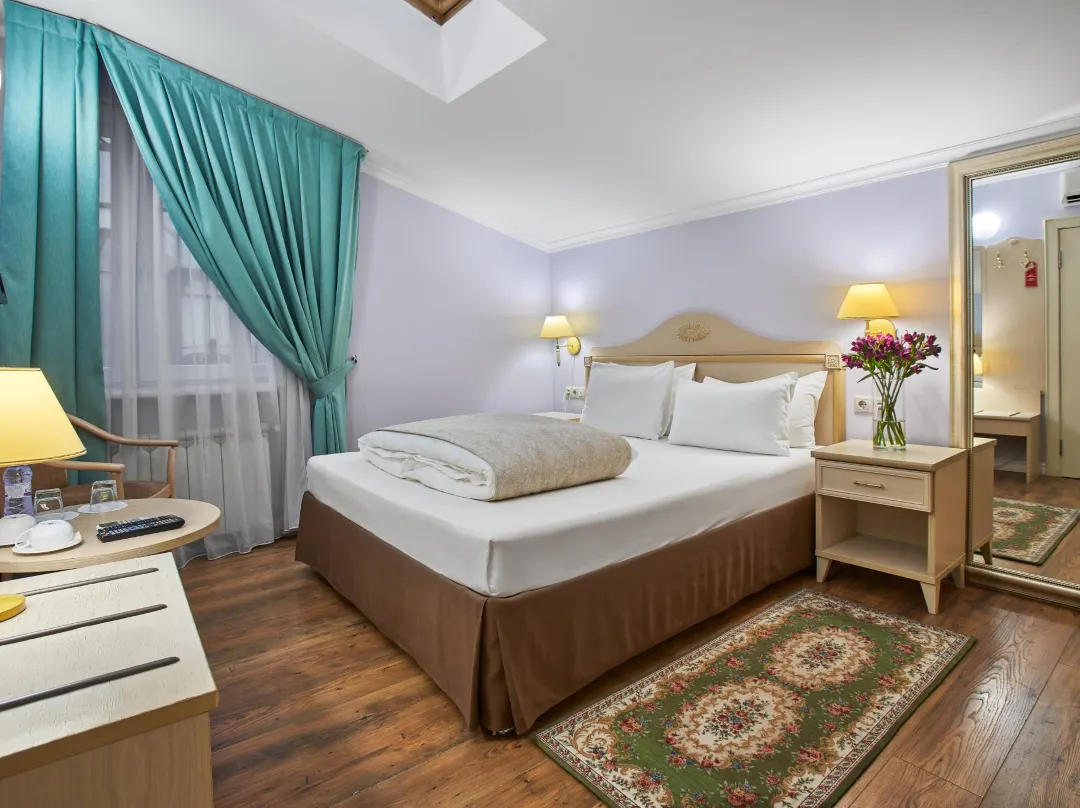 Vremena Goda Taganskaya - Moscou