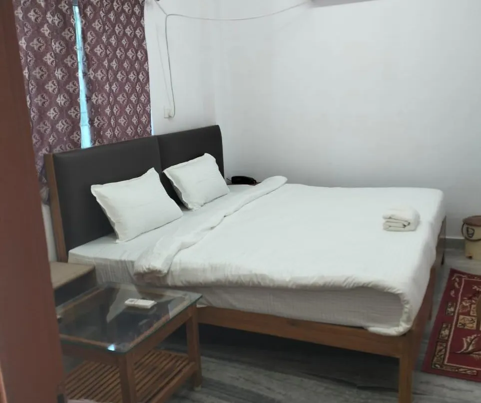 Rekha International Guest House Rajgir - Rajgir
