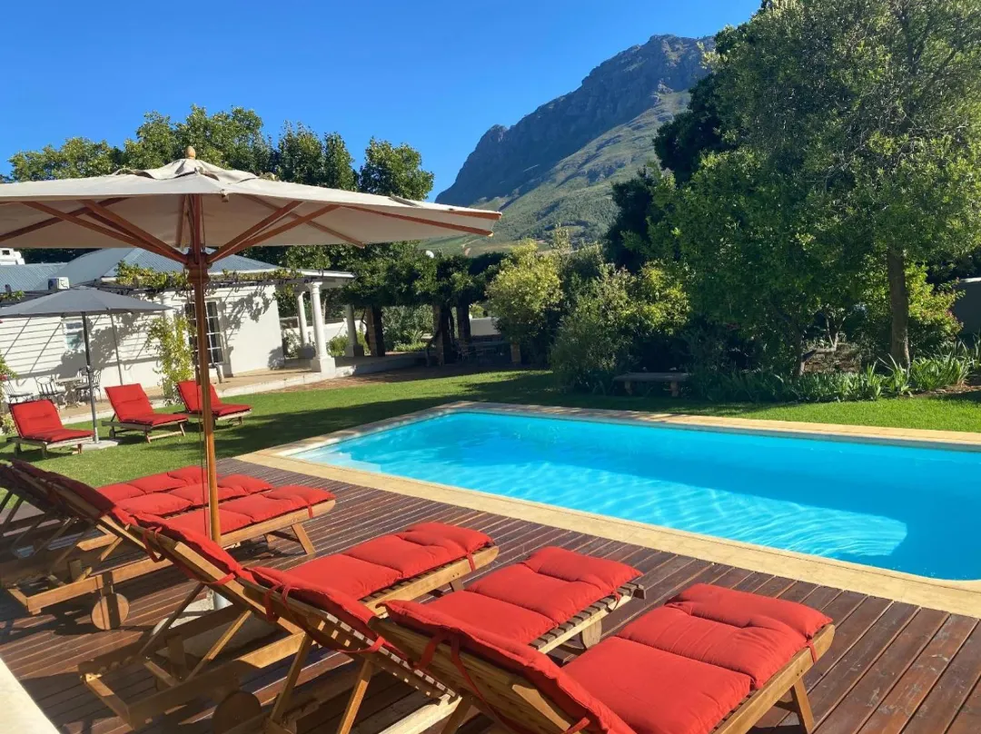 Banhoek Corner Guesthouse - Stellenbosch