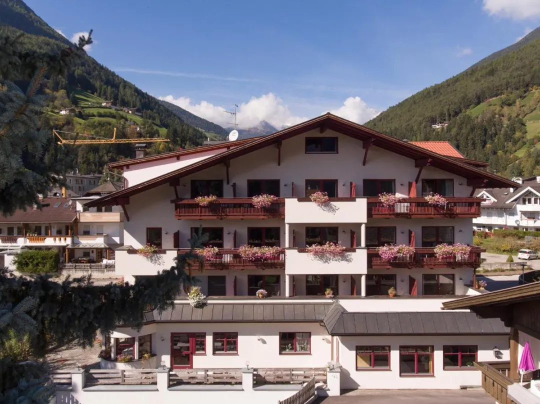 Hotel Hellweger - Sand in Taufers