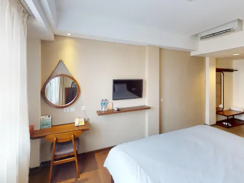 Bianco Costel - ボゴール