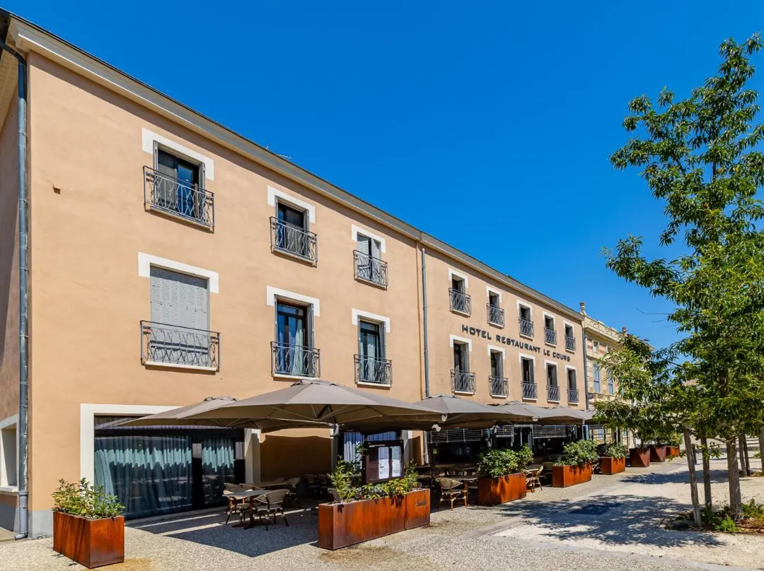 Logis Hôtel Le Cours - Gard