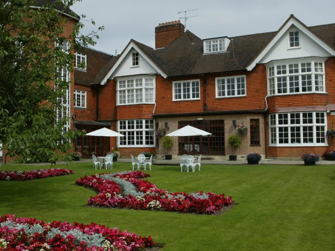 Grovefiled House Hotel - Windsor, UK