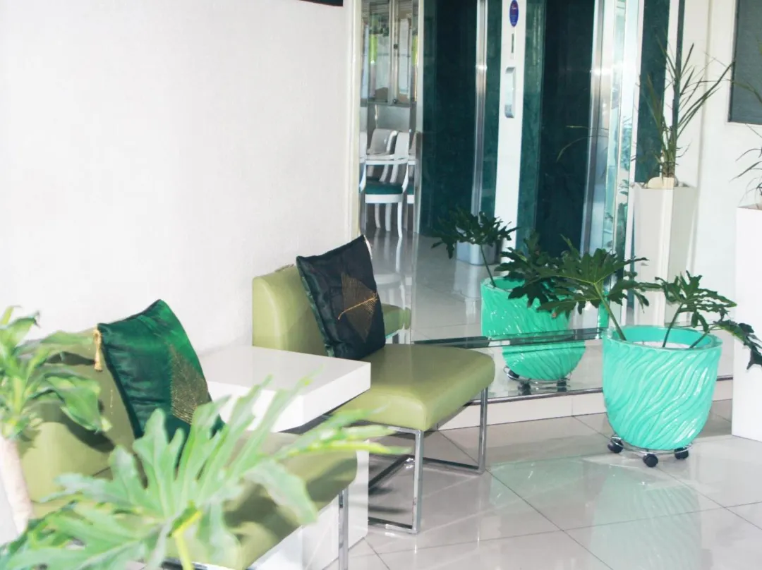 Touristation Crowne Bay Tower - Luzón