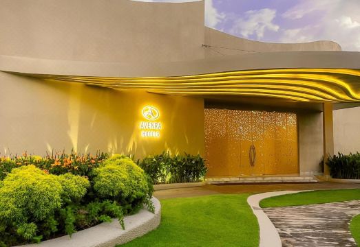 Avenra Gardens Hotel, Negombo - 2026 Prices & Reviews | Trip.com