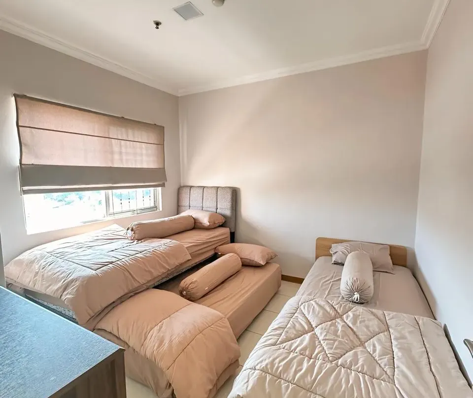 Spiffy Apartment At City Resort Apartment - 