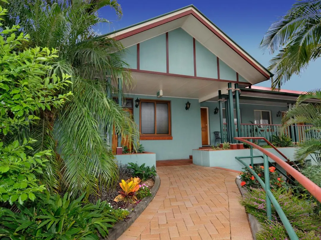 Puffers Inn - Logan City