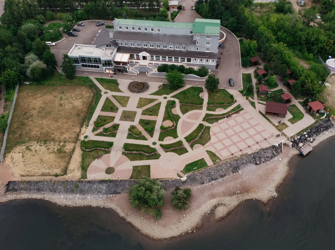 Siberian Safari Club Hotel - Красноярск