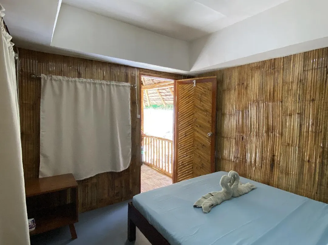 Moalboal Beach Front Hotel - Moalboal