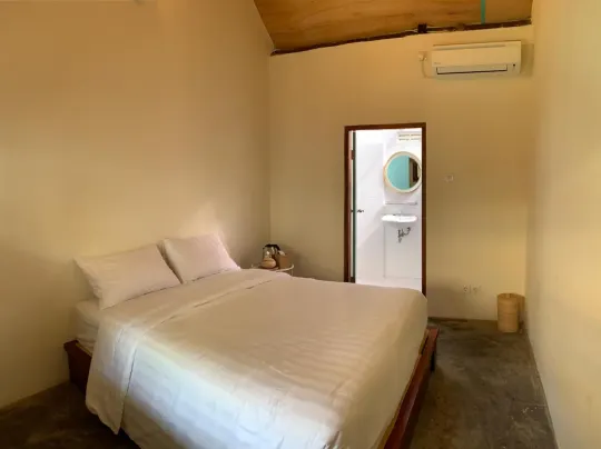 Roots Hotel Trawangan - Gili Islands