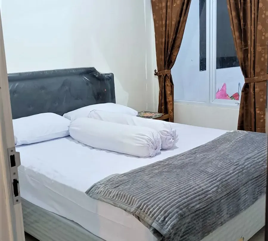 Alton Guest House - Salatiga