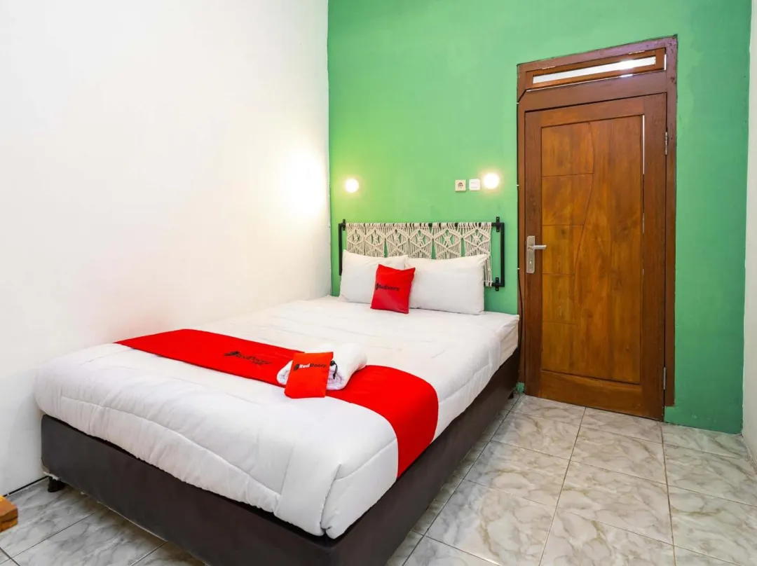 Reddoorz Near Exit Toll Tanah Baru Bogor - ボゴール