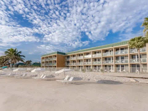 Ocean Breeze Inn Vero Beach - Vero Beach, FL