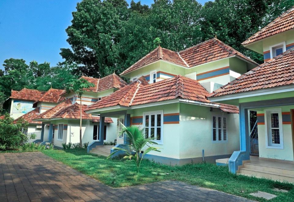 Vajra Ayurveda and Yoga Retreat, Kochi - 2026 Prices & Reviews | Trip.com