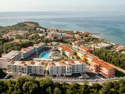 Robolla Beach Aparthotel - Corfù