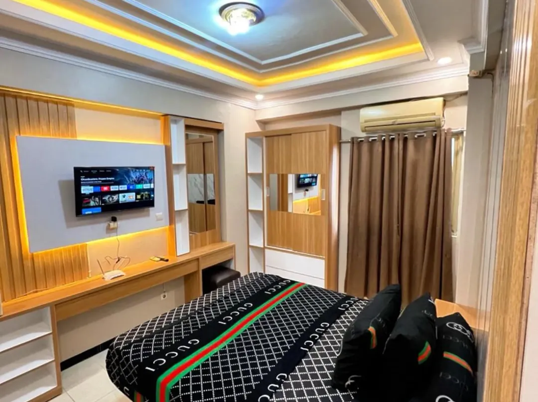 The Suite Metro Apartement By Mikha King - Bandung