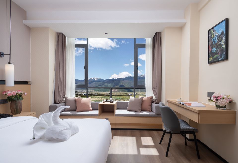 ELONG-HOTEL(艺龙酒店(香格里拉独克宗古城高铁站店)),Shangri-La - Updated Prices & Hotel ...