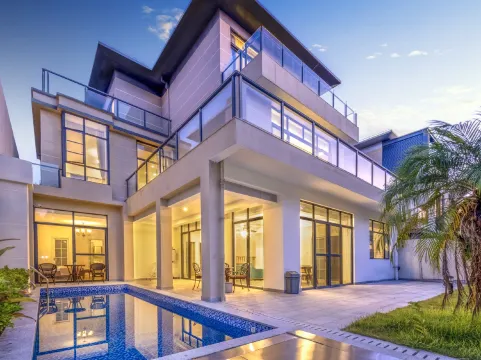 Sanya Pengyue Pool Villa) - Sanya