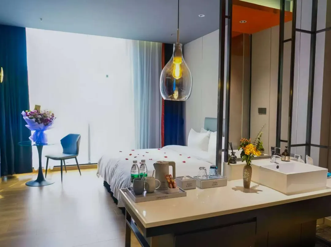 Ahlai Yalai Hotel - Luzhou