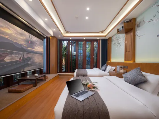 Manzhu·wooden Light Luxury View Inn - Lijiang