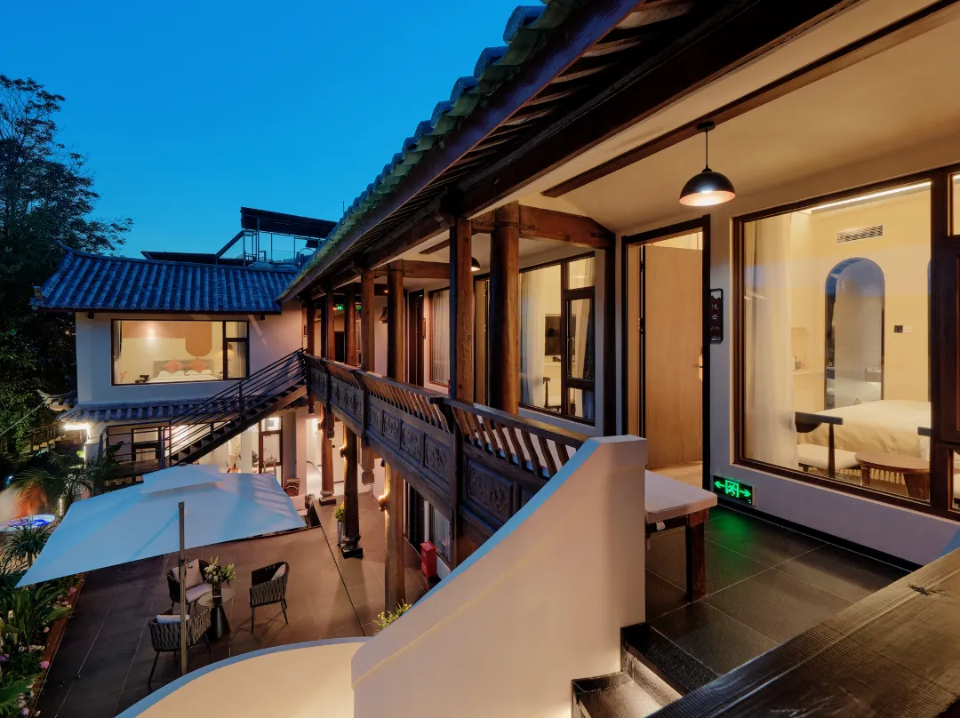Chunfengli Designer Hotel - Lijiang
