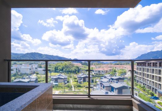Golden Leaf Mountain View Hot Spring Apartment Hotel(广州增城金叶子半山观景温泉公寓 ...