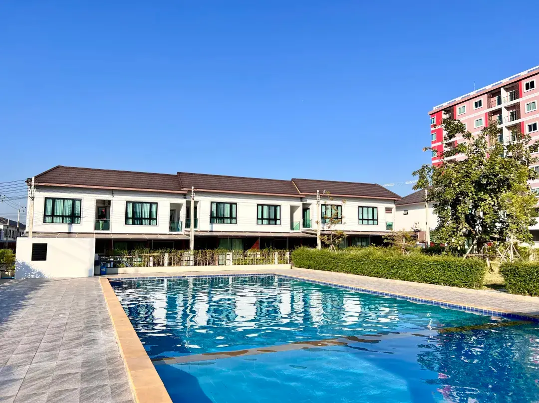 Pattaya Tay Emperor Holiday Townhouse - Pattaya City