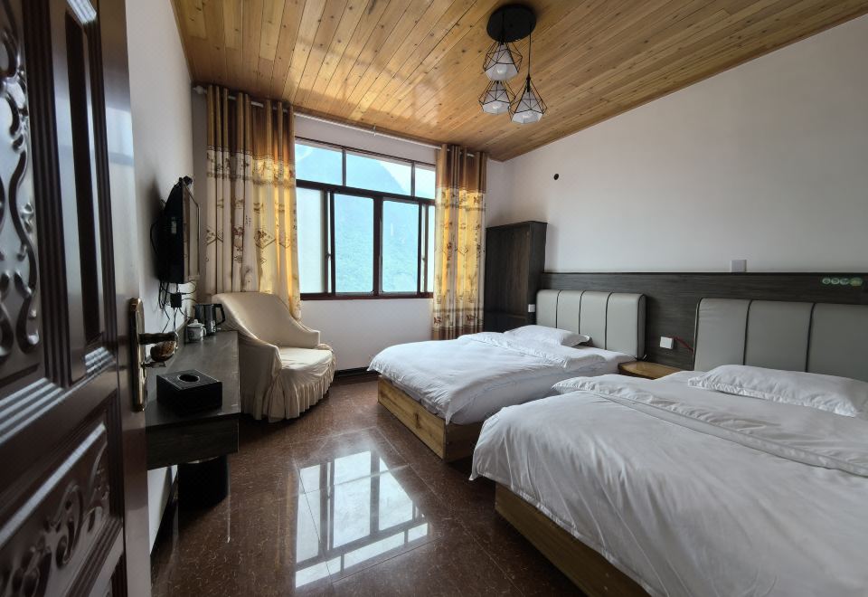 Xueshan Hongqi Selenium-rich Homestay(雪山鸿奇富硒民宿), Baoxing - 2026 Prices ...
