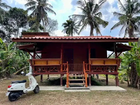 Deniz’s Lakeside Retreat - Ko Pha Ngan