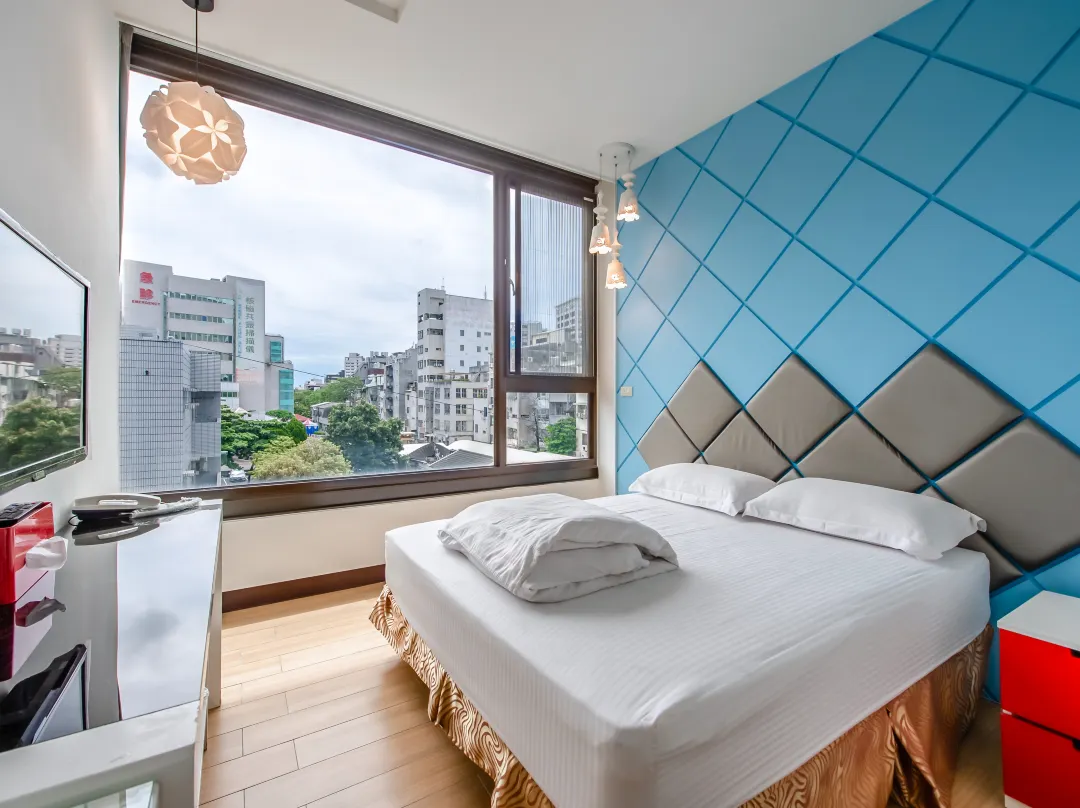 Lightness Hotel - 台南市