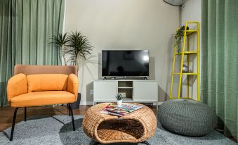 GO FINE Tengachaya BROWN | 5 minutes direct by train to Shinsekai and ...