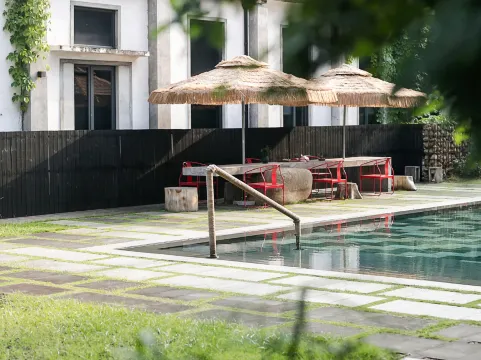 Floral Lux Hotel· Quzhou Yueyin Heji Hotel - Quzhou