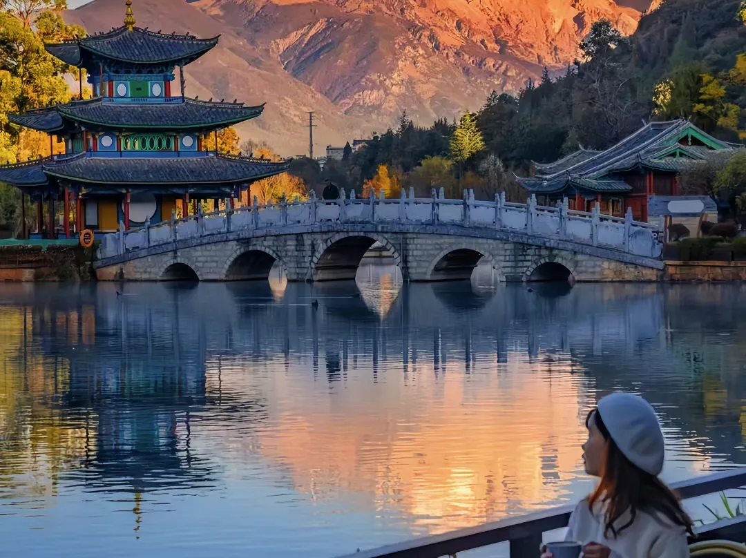 Love On The Road Inn - Lijiang