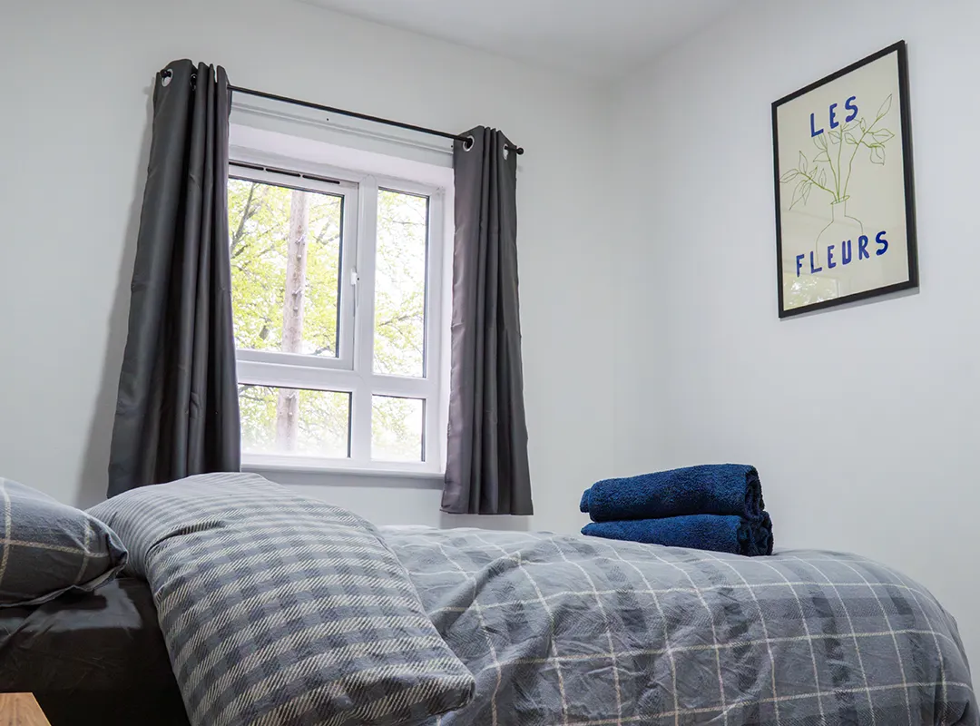 Stunning Modern 3 Bed, 2 Bedroom Apartment - Secure Parking - Close To Manchester City Centre - Manchester