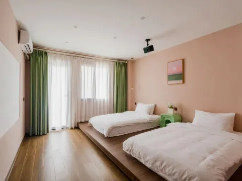 Haikou Tingfeng Courtyard Breezeyard Homestay - Haikou