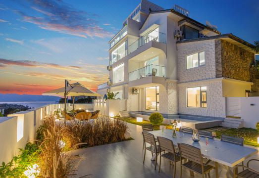Dali Yupan Hot Spring Sea View Resort Hotel (Erhai Branch)(大理屿畔温泉海景度假酒店 ...