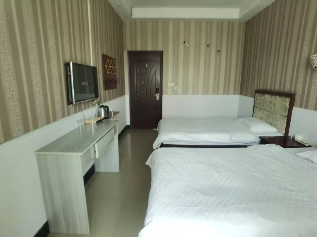 Zhongxin Fashion Hotel - Zhumadian
