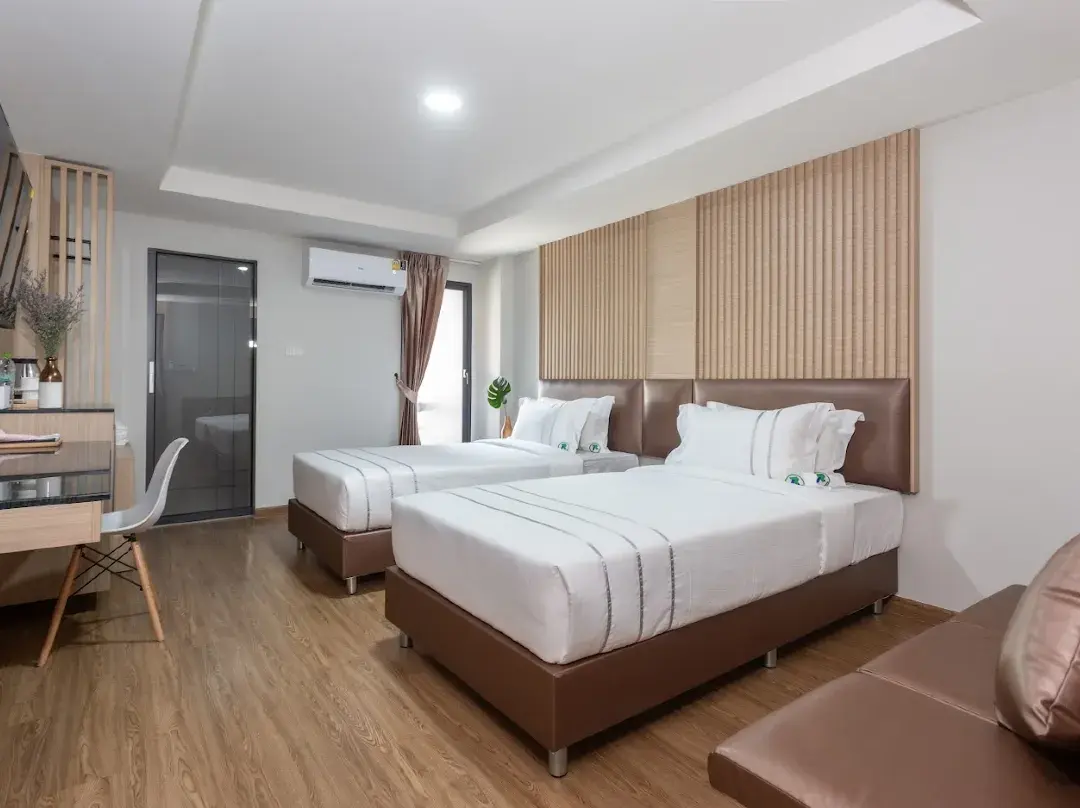 Seven Ratchada - Bangkok