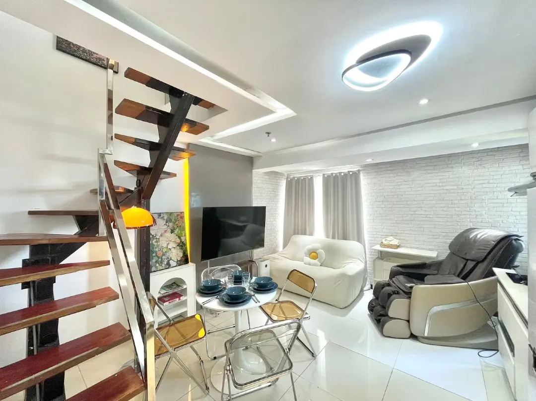 Thompson Suites Fort Victoria Tower Bgc - Luzón