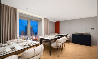 Chongqing ShangQi·NOOK Hotel (Guanyinqiao Pedestrian Street)(重庆尚栖·NOOK ...