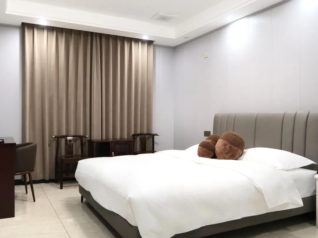 Chestnut Hotel - Xinxiang