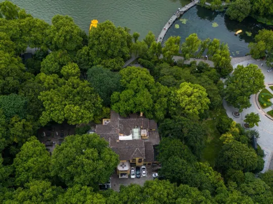 West Lake Huangfu Building - Hangzhou