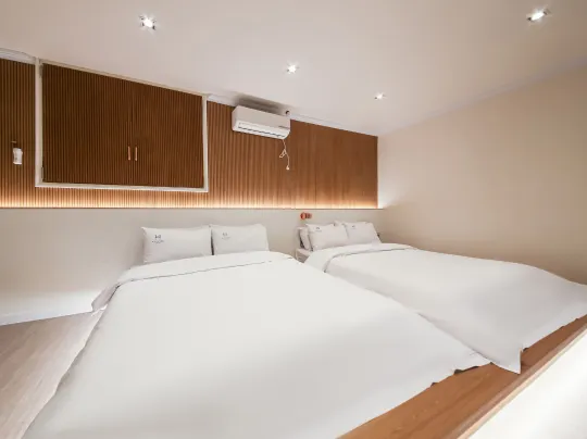 Gwangju W Lounge Hotel - Gwangju