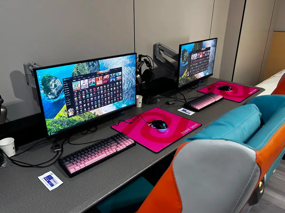 Luosi E-sports Hotel - Lanzhou