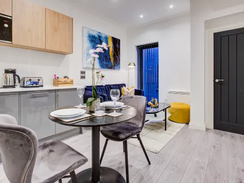 Hybrid Resi Fulham - Barnes