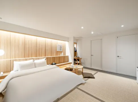 Cheonan Monolith Hotel Cheonan Branch - 성정2동