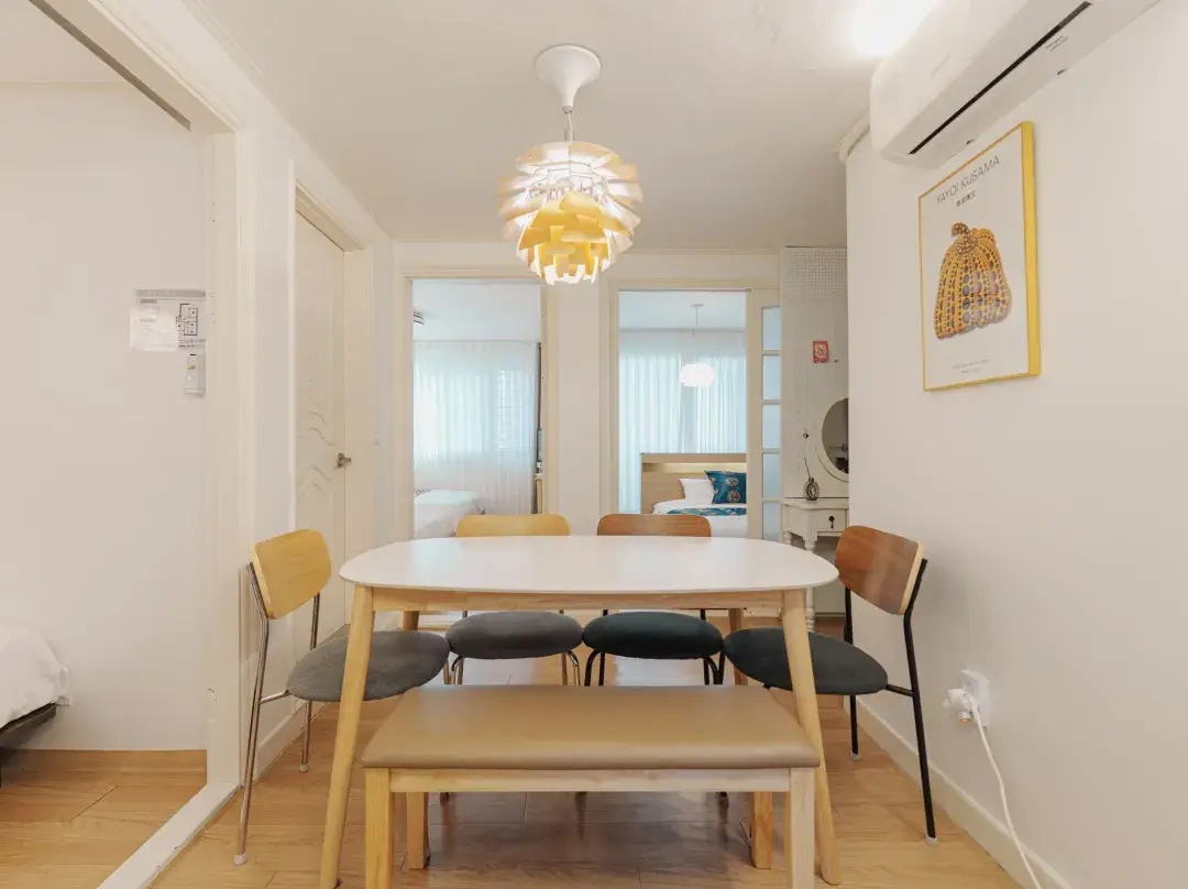 Near Hongik University/subway Hapjeong Station 1 Minute/8ppl/3br/4qbed/near Yg/imac/luggage Storage - Gwangmyeong-si